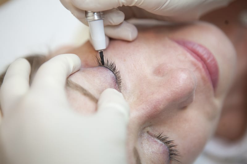 What Is It About Permanent Makeup That Has The Industry Buzzing ...